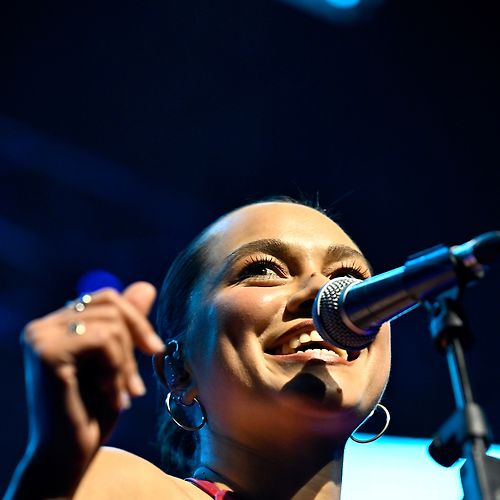 Fly My Pretties & RIIKI REID - Share Your Luv • Loop Recordings Aot(ear)oa